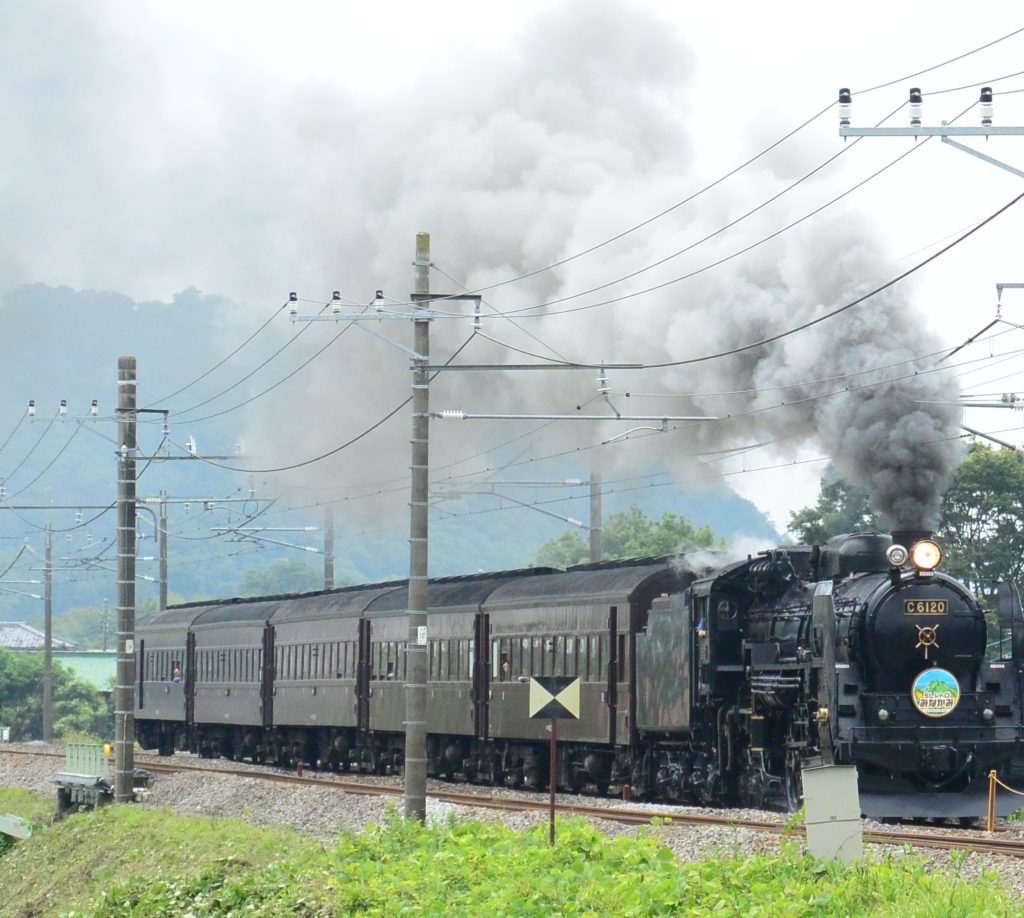 D51 498復活30年！オリエント急行特別仕様のD51運行